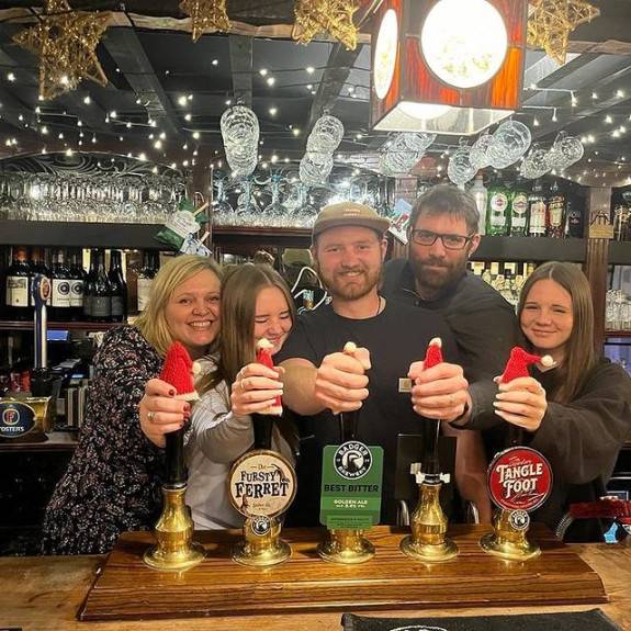 The Hen and Chicken Inn, Restaurant, Upper Froyle - Alton, England ...