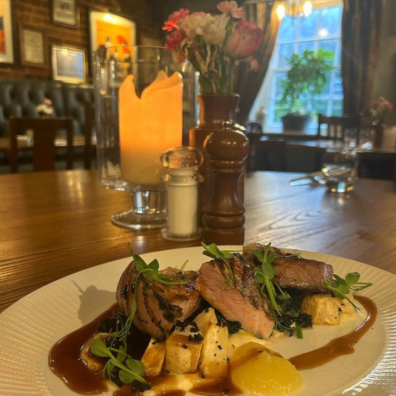 The Leather Bottle, Bar & pub, Reading Rd - Mattingley, England, United ...