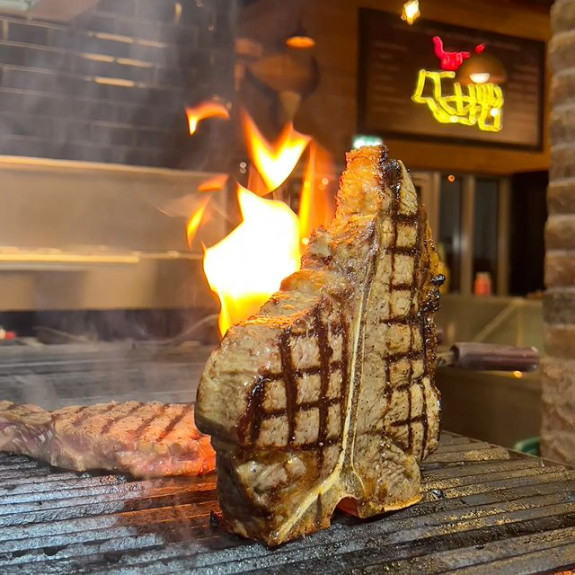 Patron Meat House, Restaurant, Corniche Bike Track - Abu Dhabi, United ...