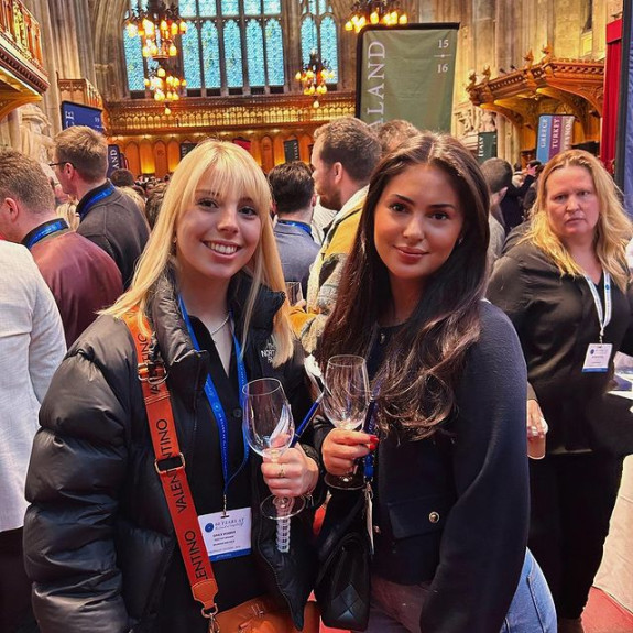 The Leather Bottle, Bar & pub, Reading Rd - Mattingley, England, United ...