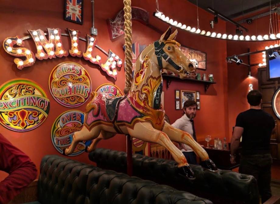 Flight Club Shoreditch , Darts Bar, Worship St - London - Tabler