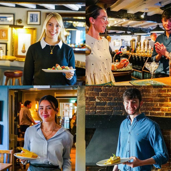 The Leather Bottle, Bar & pub, Reading Rd - Mattingley, England, United ...