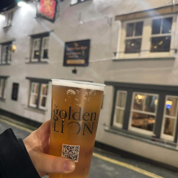 The Golden Lion, Bar & pub, Lanadwell Street - Padstow, England, United ...
