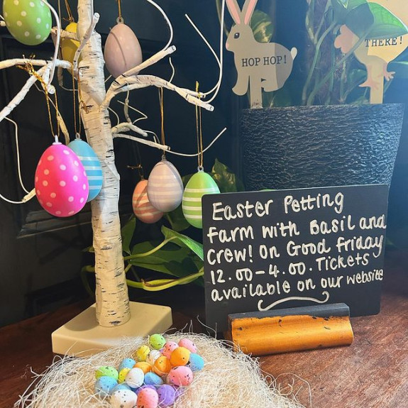 The Leather Bottle, Bar & pub, Reading Rd - Mattingley, England, United ...