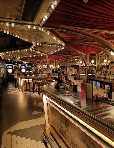 Flight Club Victoria, Darts Bar, Sir Simon Milton Sq - London - Tabler