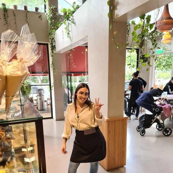 Deliyard, Cafe, Esperidon - Nicosia, Cyprus - Tabler